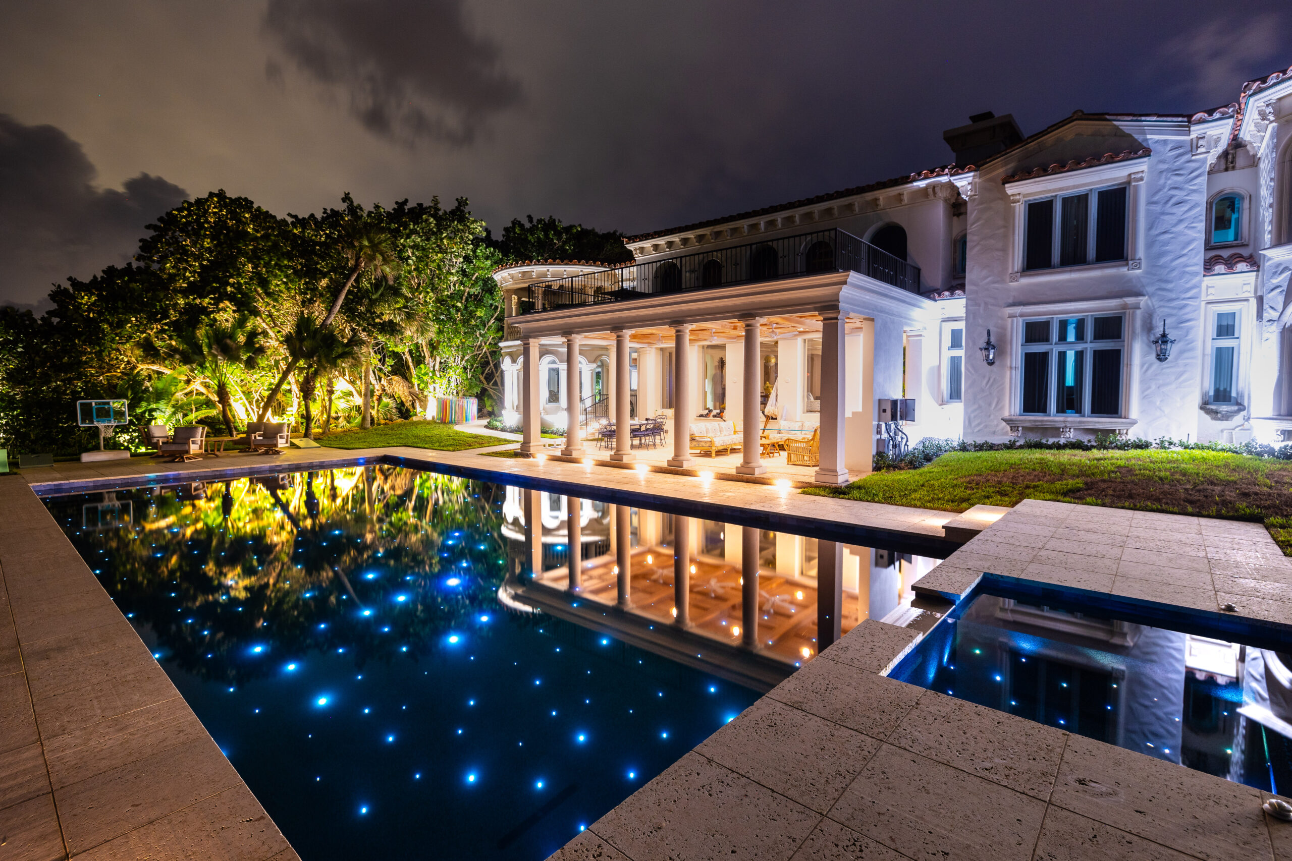 ALMAR JACKSON POOLS, INC. - Luxury Pools + Outdoor Living