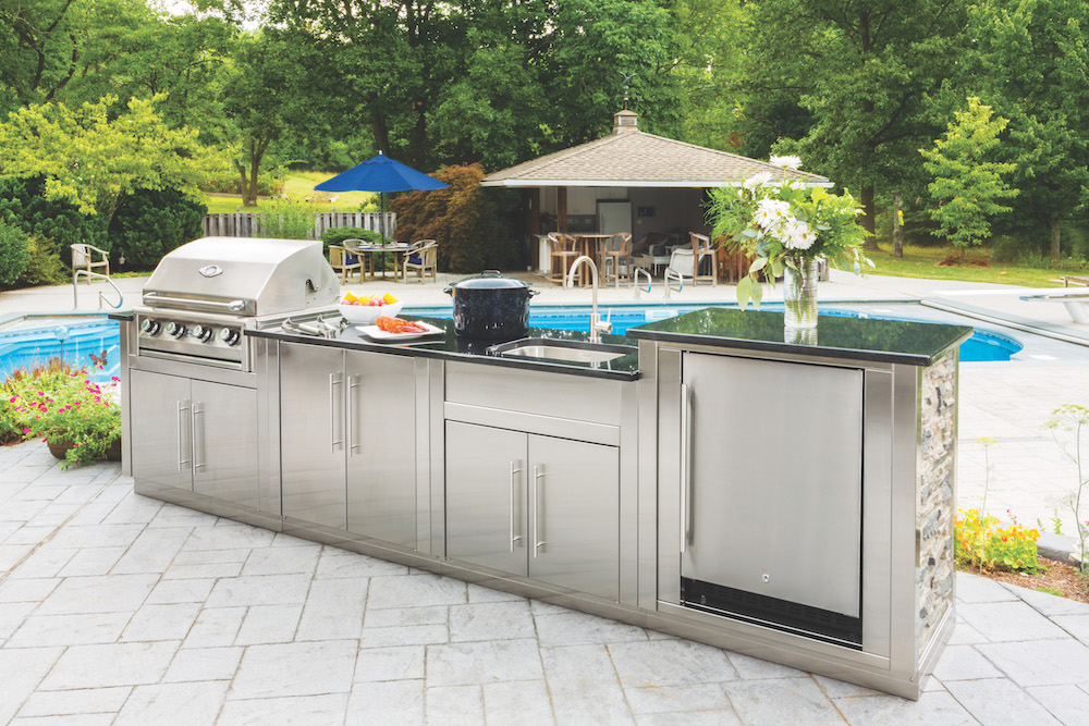 Great Grilling - Luxury Pools + Outdoor Living