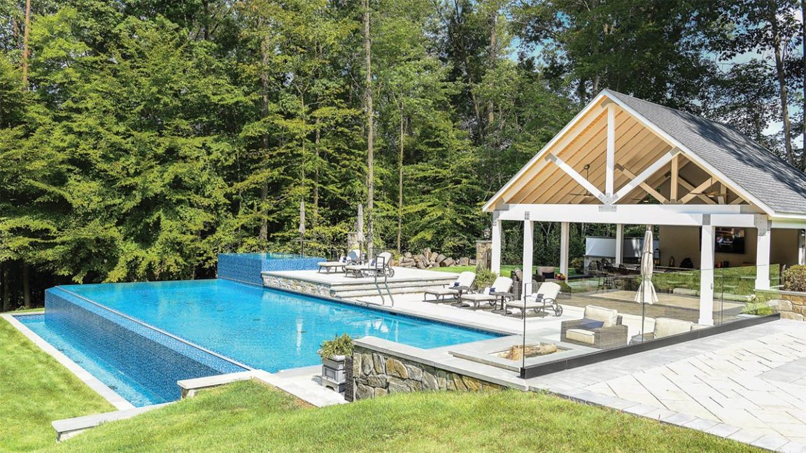 CANADIAN WATERS CONSTRUCTION - Luxury Pools + Outdoor Living