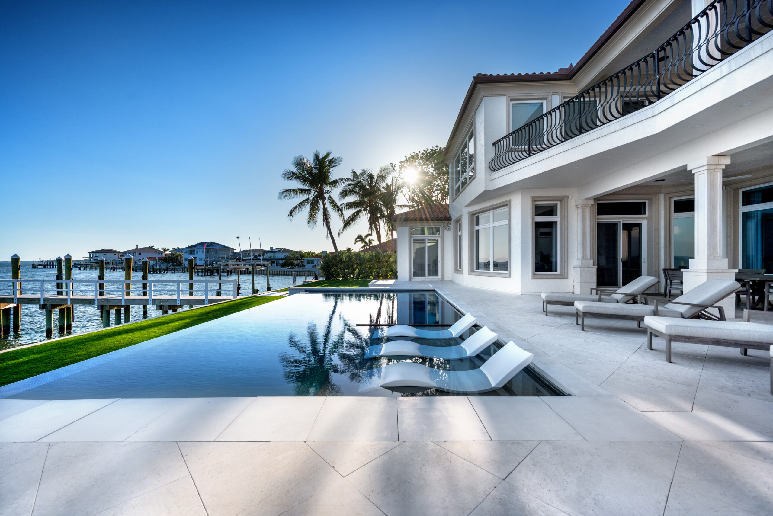 Elevate Your Outdoor Space with Luxury Pools and Sophisticated Outdoor ...