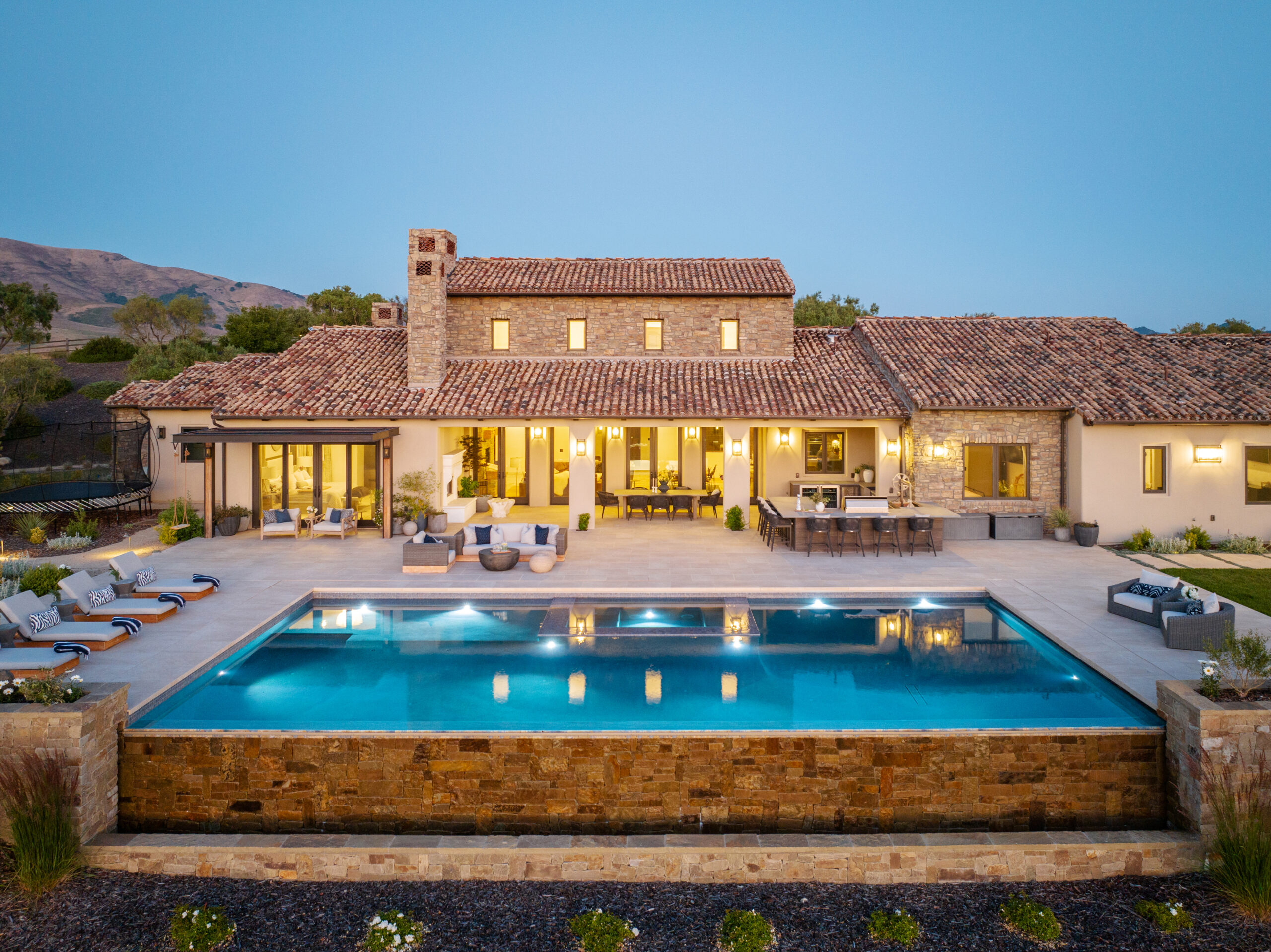 CARECRAFT POOLS - Luxury Pools + Outdoor Living