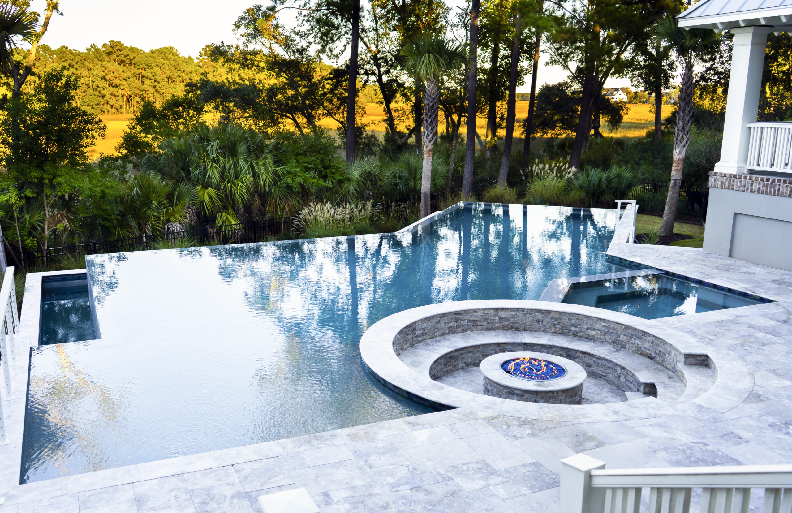 BLUE HAVEN POOLS & SPAS - Luxury Pools + Outdoor Living